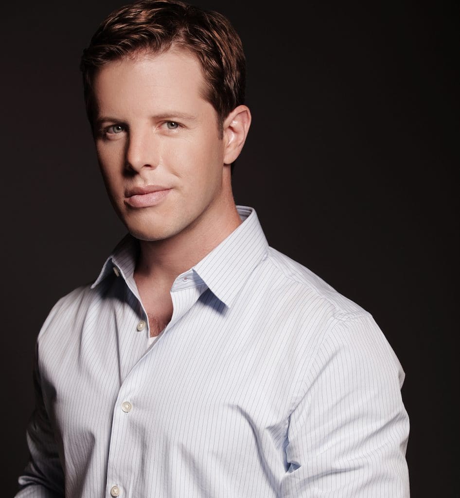 LYRIC OPERA STEPS OUT: Landmark of American musical theater pricks our ...