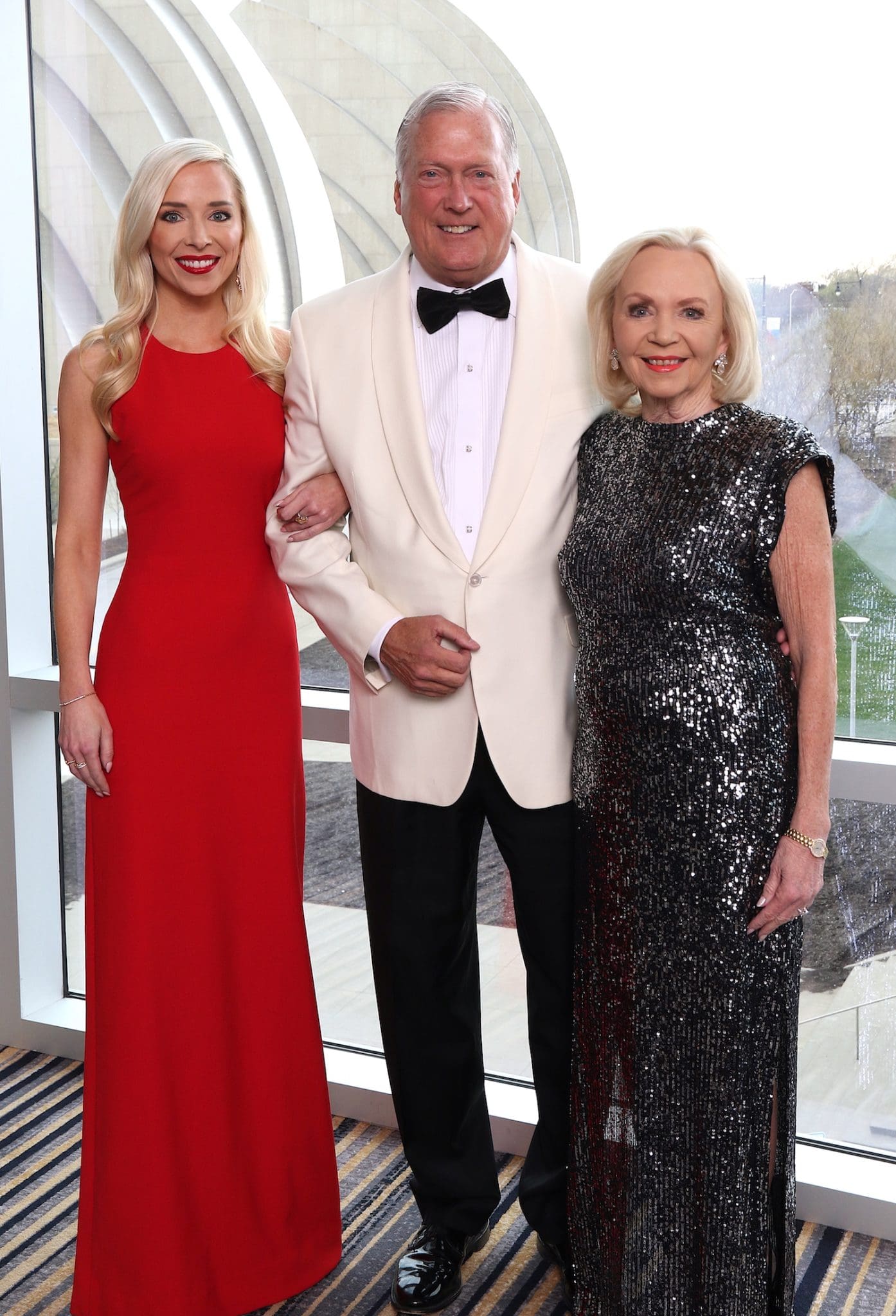 Lyric Opera Circle: Lyric Opera Ball, Classically Opera – A Black and ...